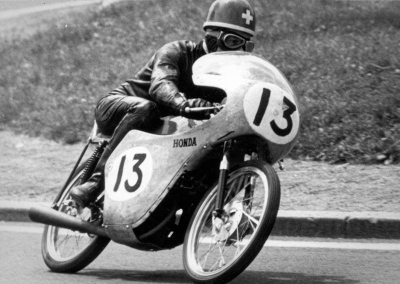 Luigi Taveri wird zur MotoGP™-Legende ernannt
