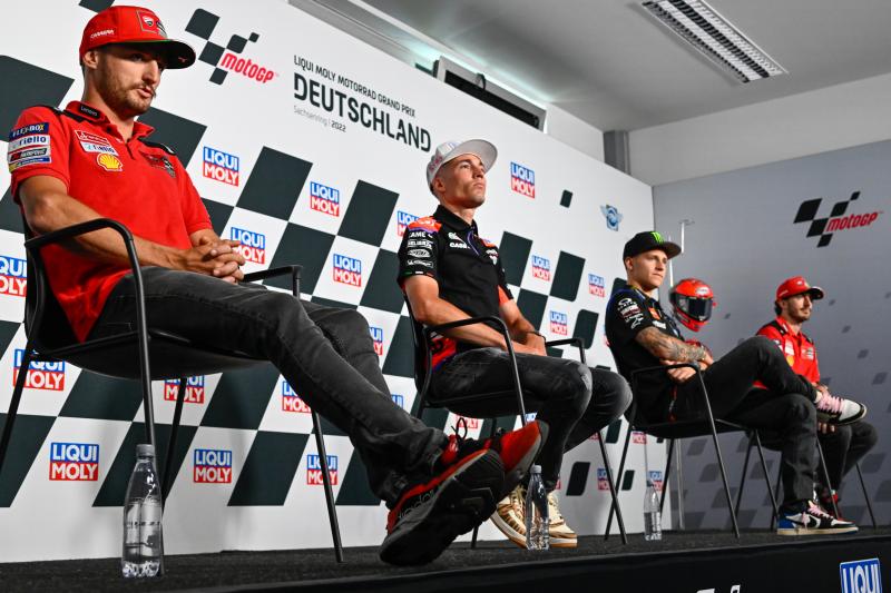 Jockeying for position at the Sachsenring