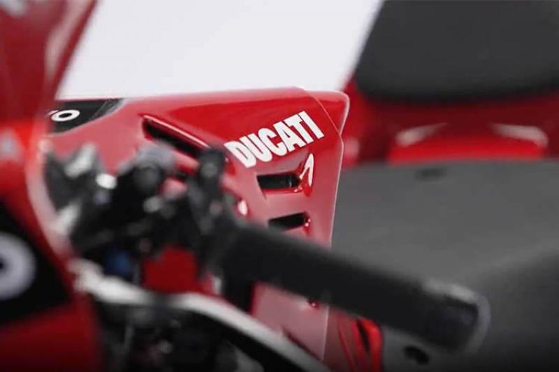 The GP22 is here as Ducati reveal factory livery!