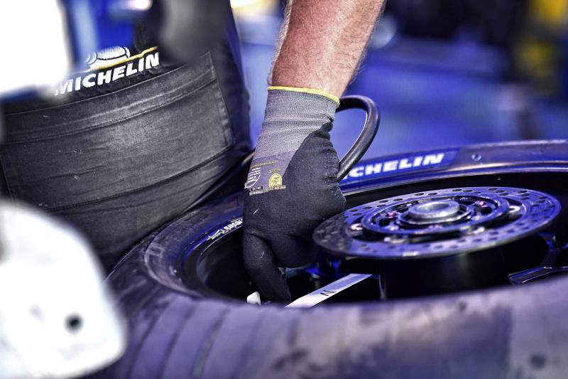 MotoGP™ rear tyre compounds reduced to only two from 2023