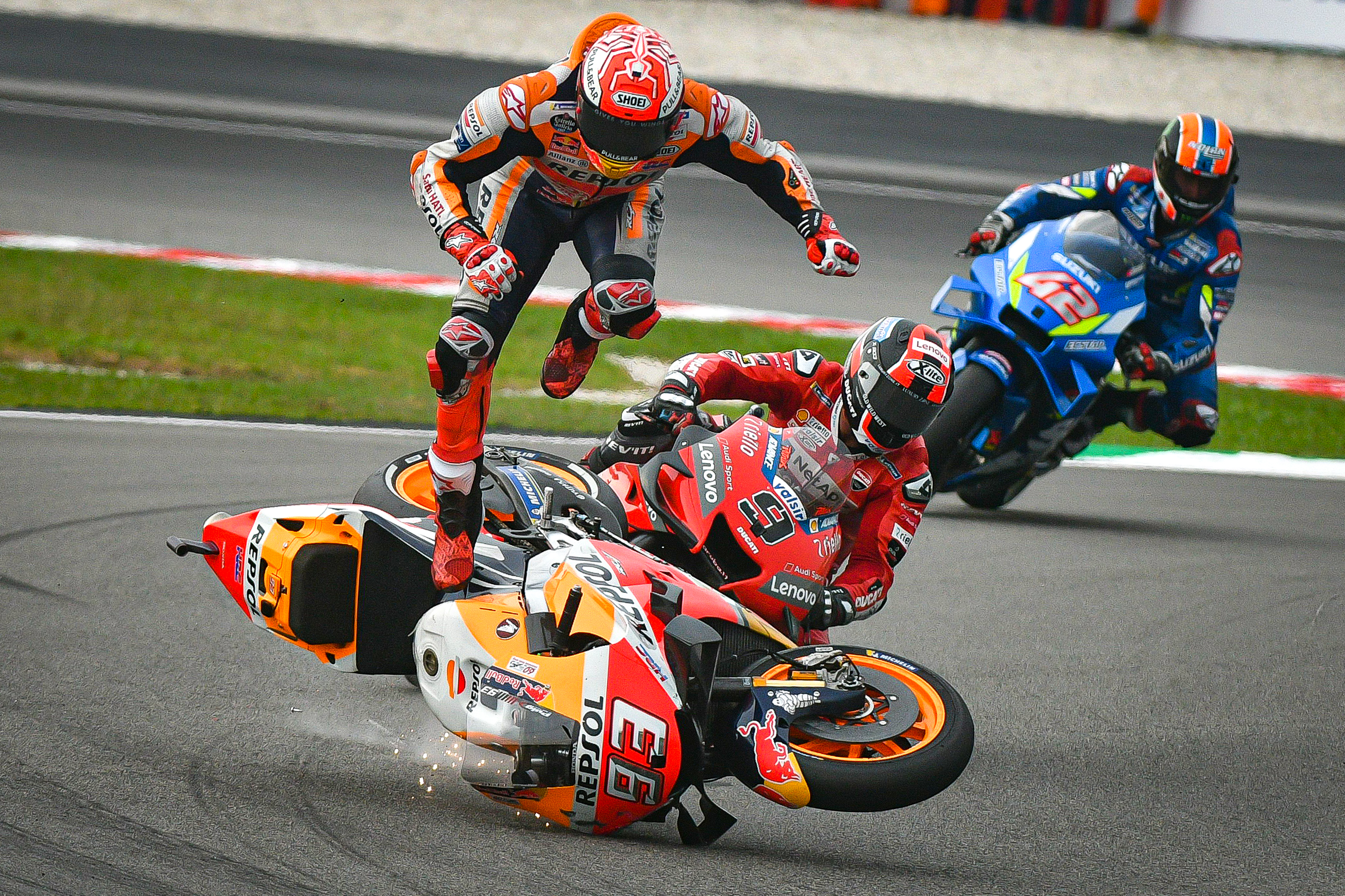 In pictures: Marquez’ Sepang Q2 highside