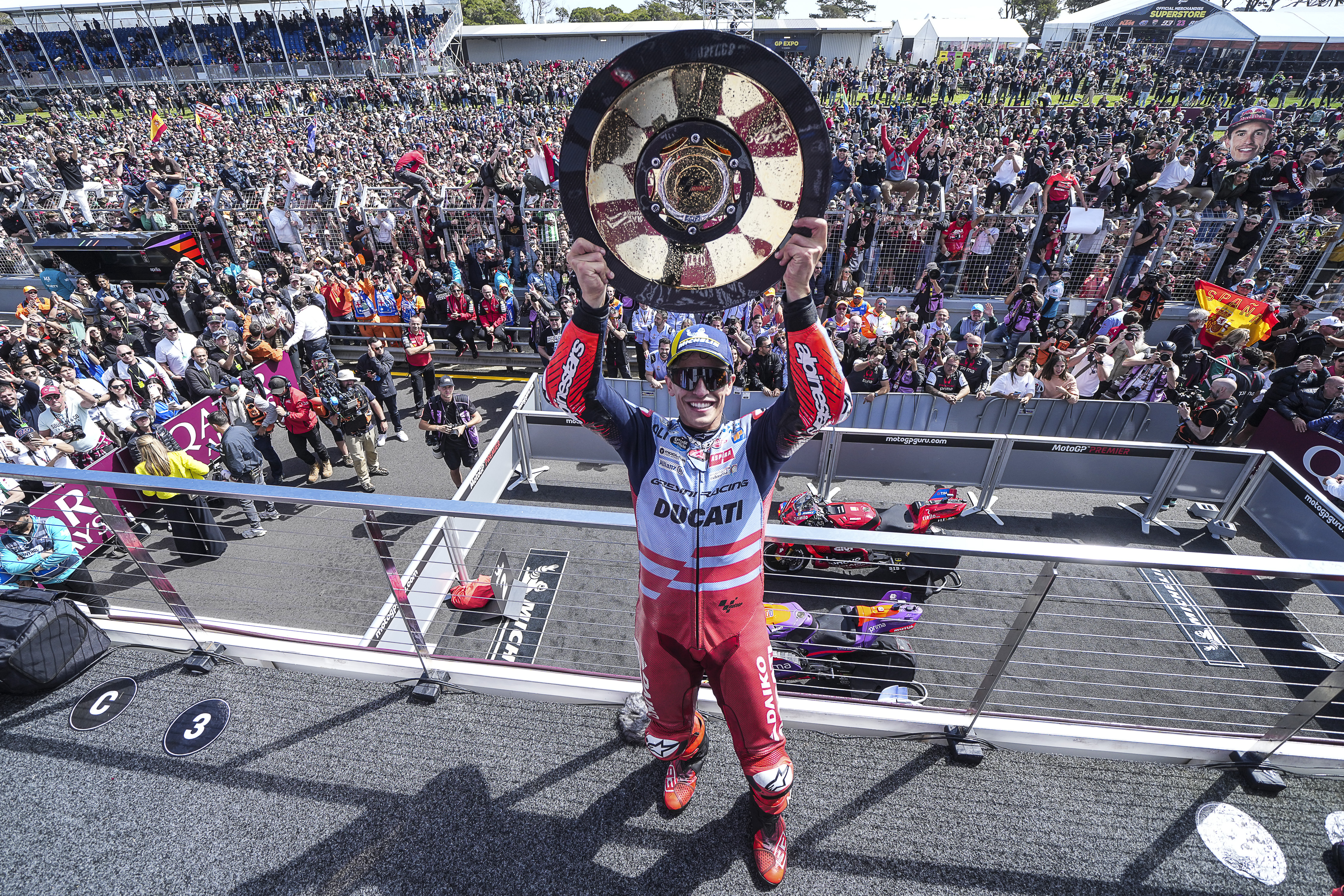 "Classic Marc Marquez" - Fans react to an Australian thriller