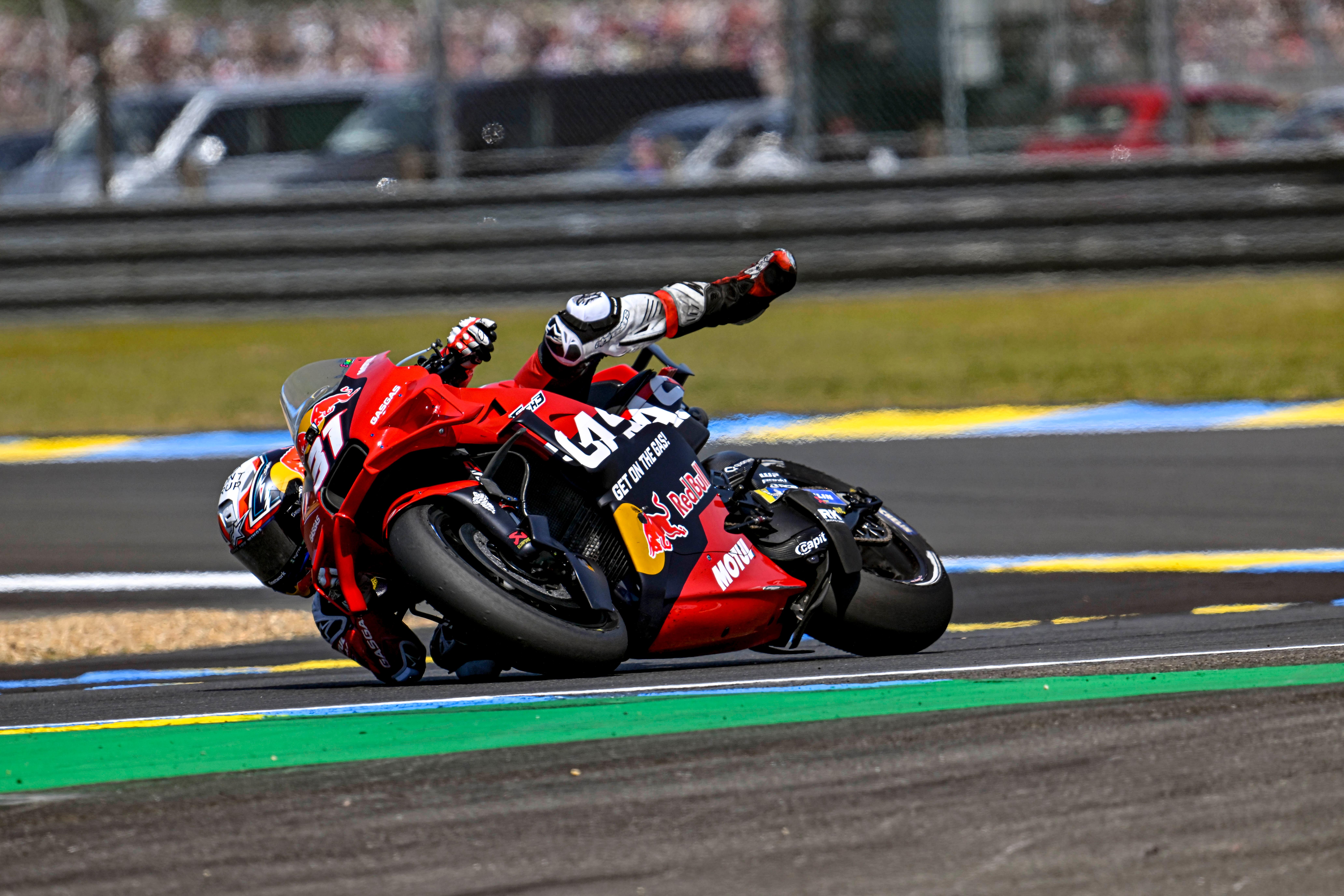 Top 5: Aksi Penyelamatan Terbaik dalam MotoGP™ 2024