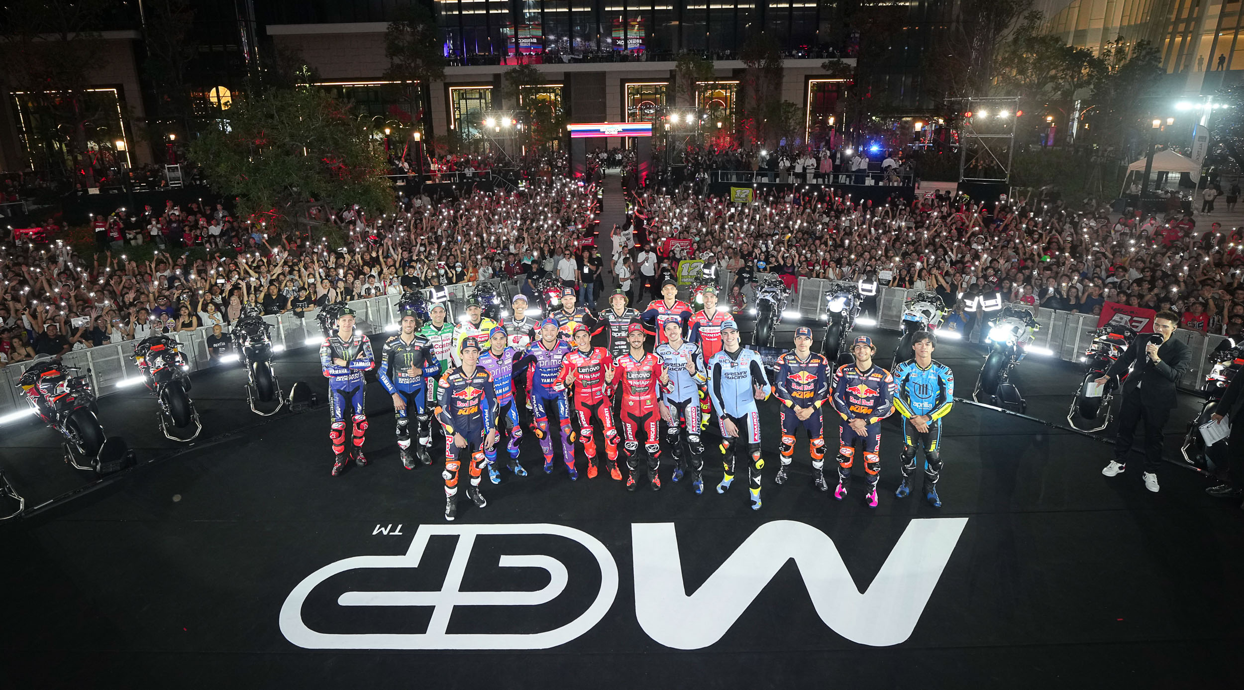 Ecco cos'è sucesso a Bangkok per il lancio della stagione 2025