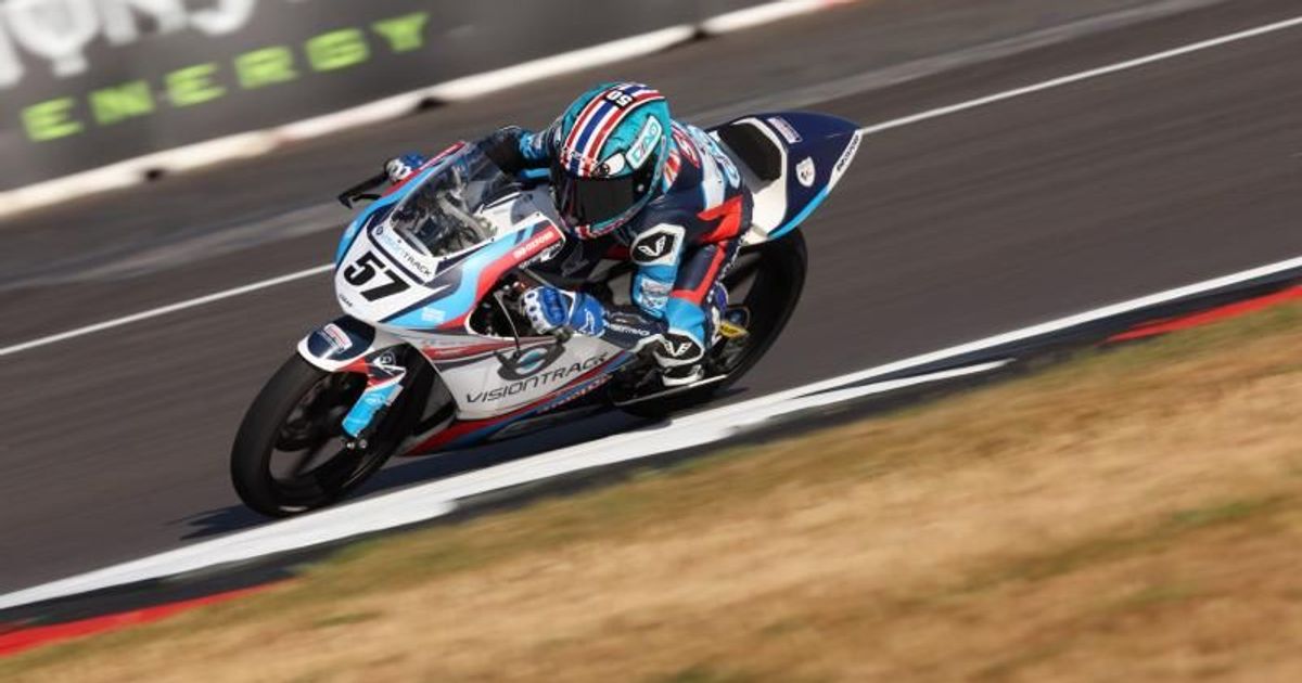 Garness secures double to edge closer to title