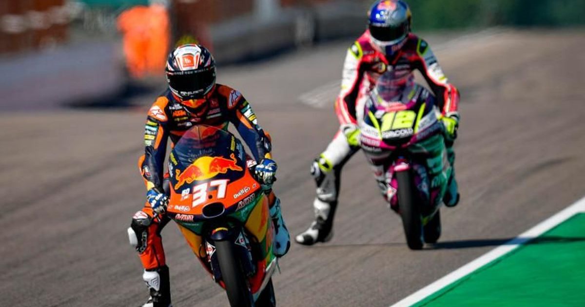 Moto3™ recap: Friday joy for Scotland as McPhee takes P1