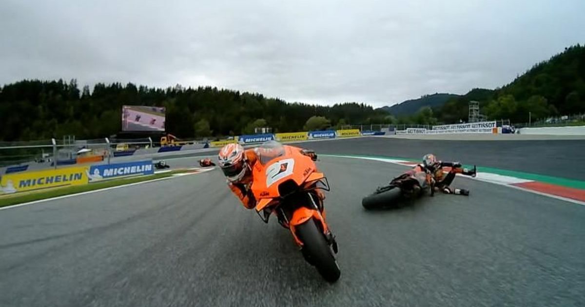 Bandera roja en MotoGP™ por un incidente que acaba en llamas