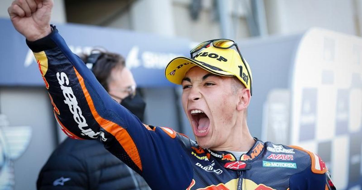 Moto2™ race recap: Fernandez stakes MotoGP™ claim