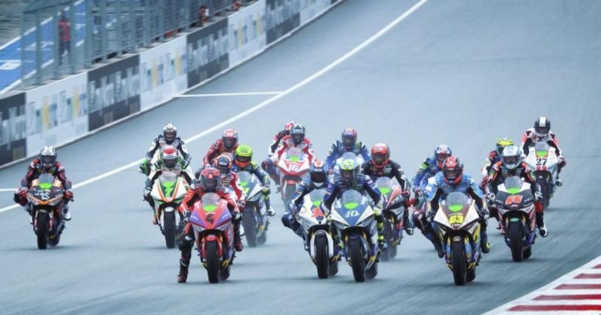 ¿Cómo se adapta un campeón a una nueva Copa y su moto?