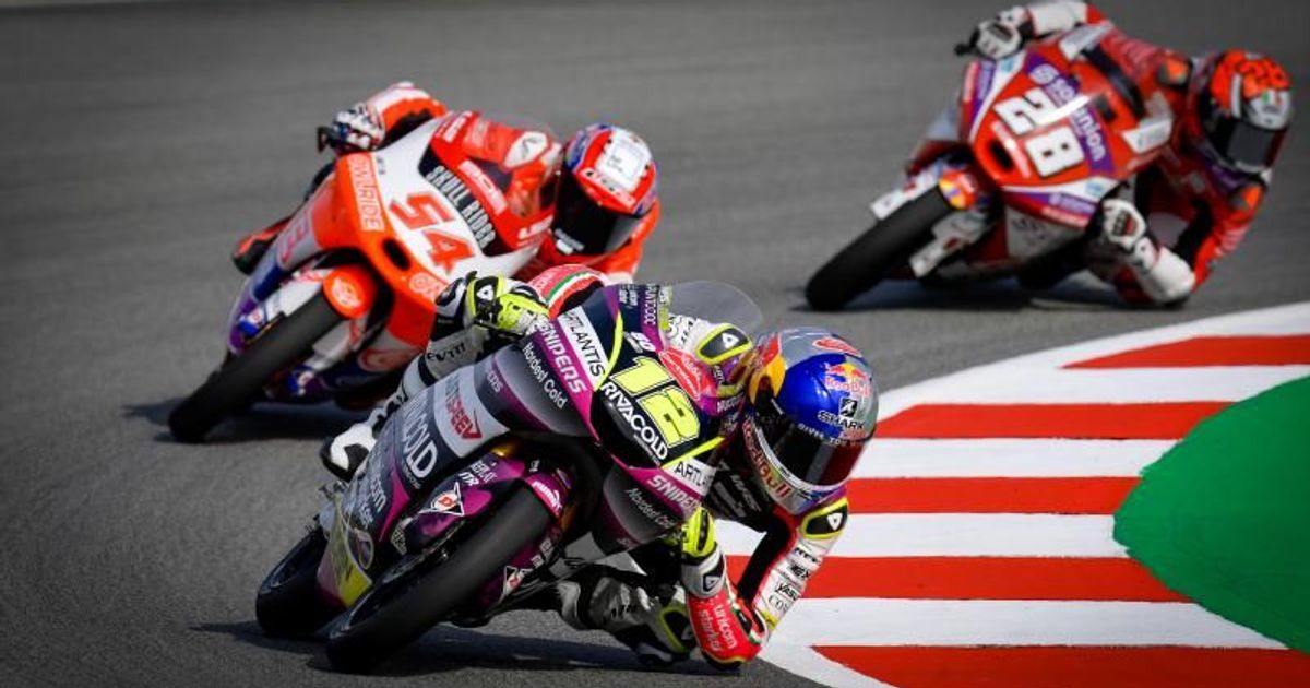 Moto3™ abre la segunda jornada en Catalunya con la FP3