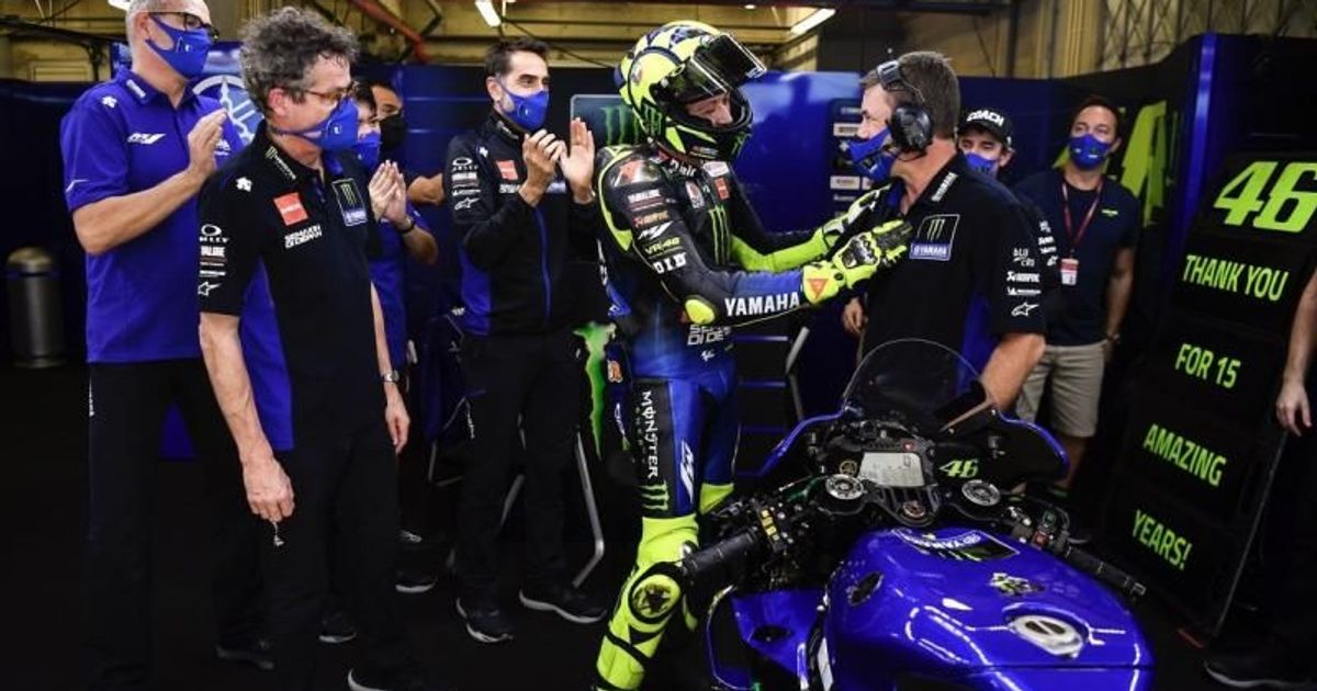 Rossi says his final goodbye to the factory Yamaha squad