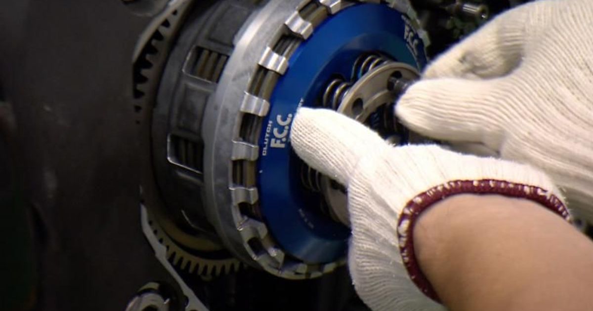 Au cœur de la fabrication des embrayages avec F.C.C.