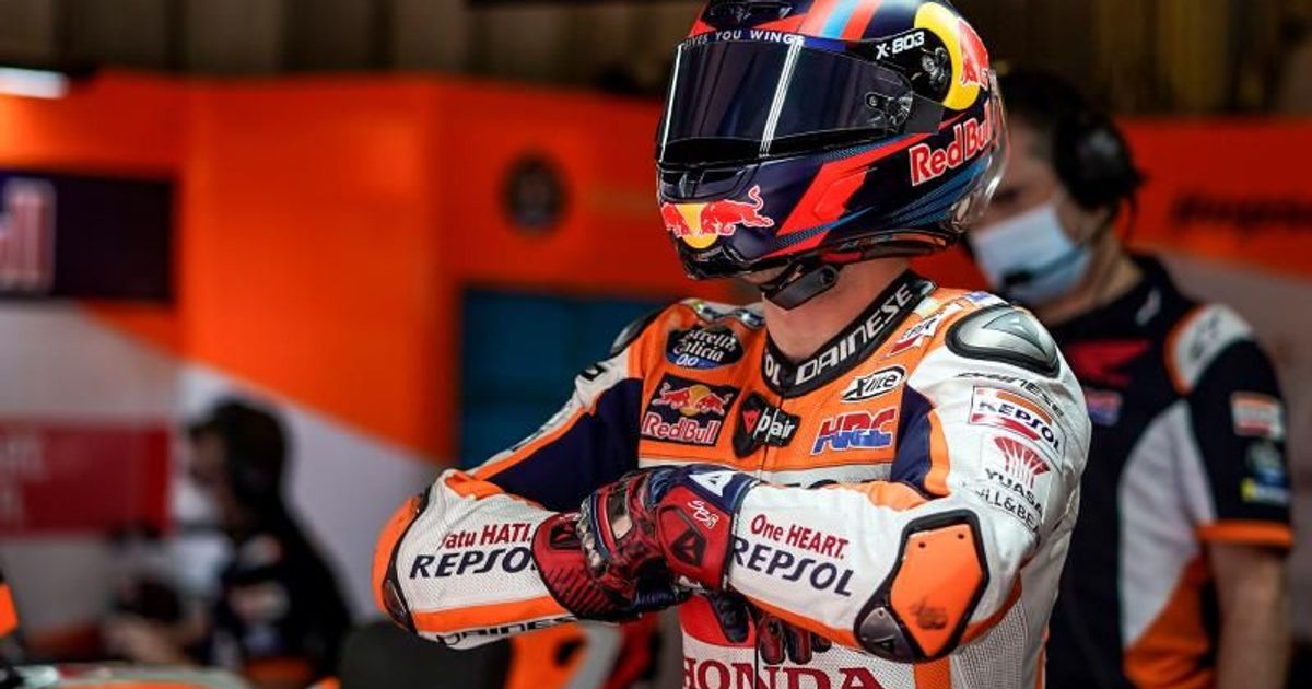 Bradl takes stunning sixth to be top factory rider