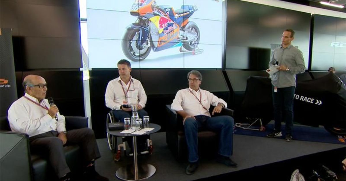 KTM present 2017 livery