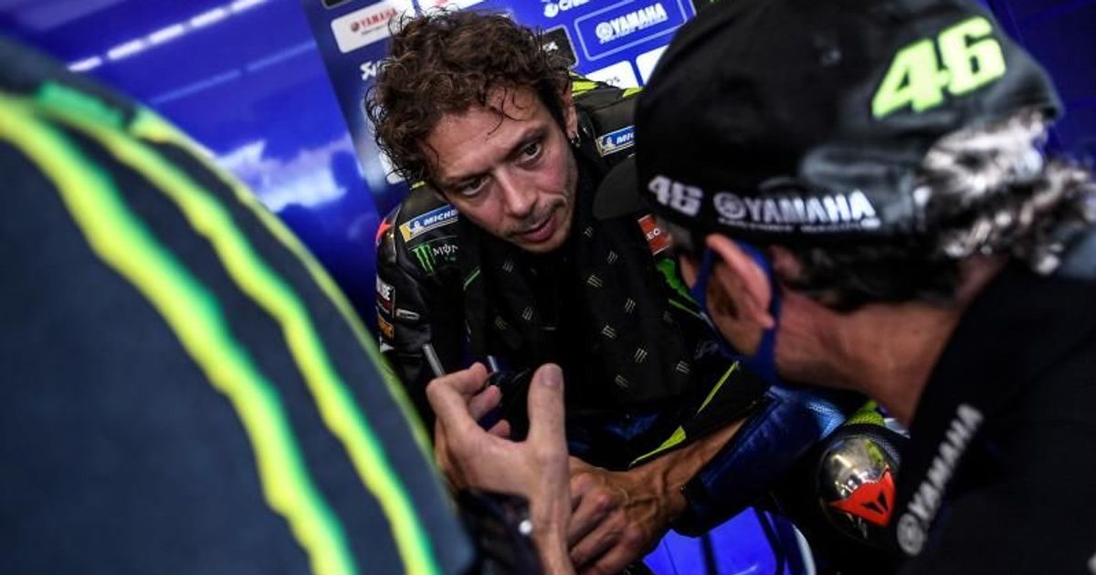 What happened to Rossi on Day 1 of the Emilia Romagna GP?