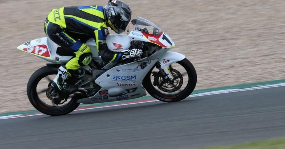 Bourne strikes back in a Race 2 duel at Donington