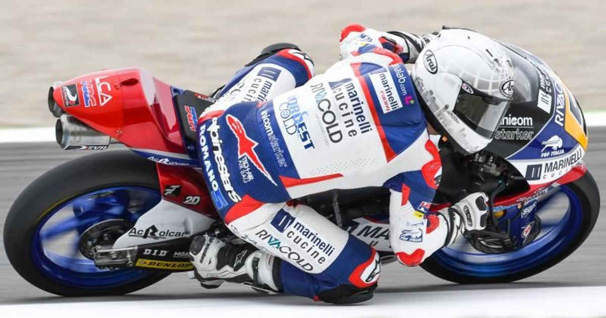 Martin Im Moto3™ Warm Up Vorn