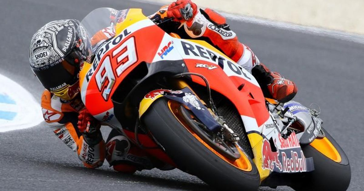 Marquez briefly dislocates shoulder in Jerez