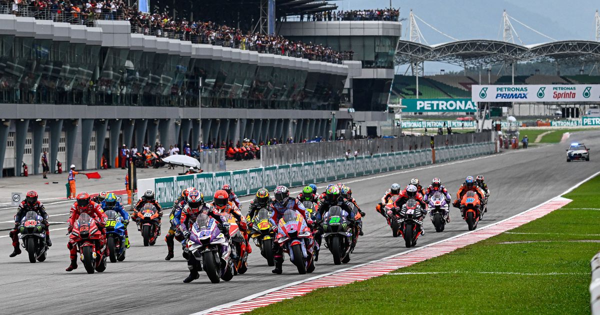 Witness the thrill of the Malaysian Grand Prix!