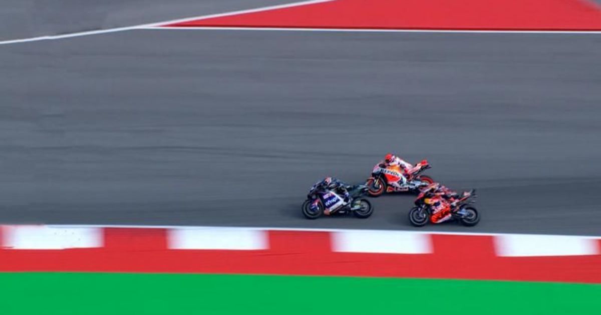 MUST-SEE: Marc Marquez pulls off outstanding double overtake