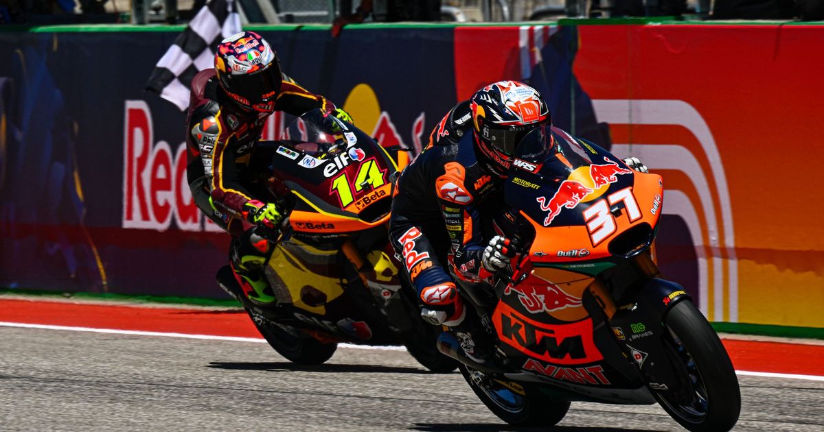 Moto2™ race recap: Acosta and Arbolino go wheel-to-wheel
