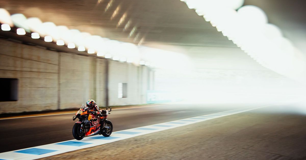 New chassis and new record: Binder makes KTM history