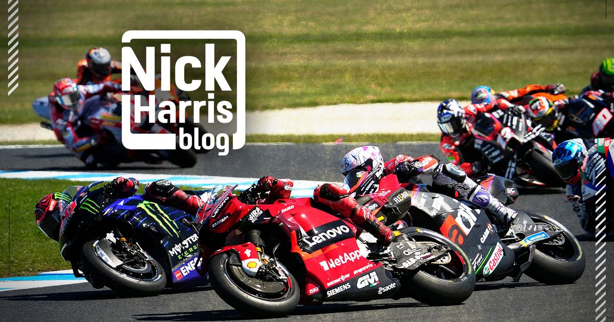 52 overtakes and 13 lead changes - Overtaking Island