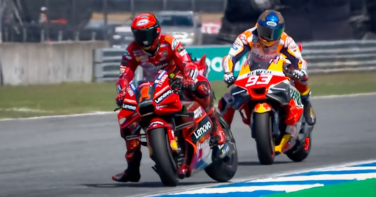 Close call as M. Marquez and Bagnaia have near miss