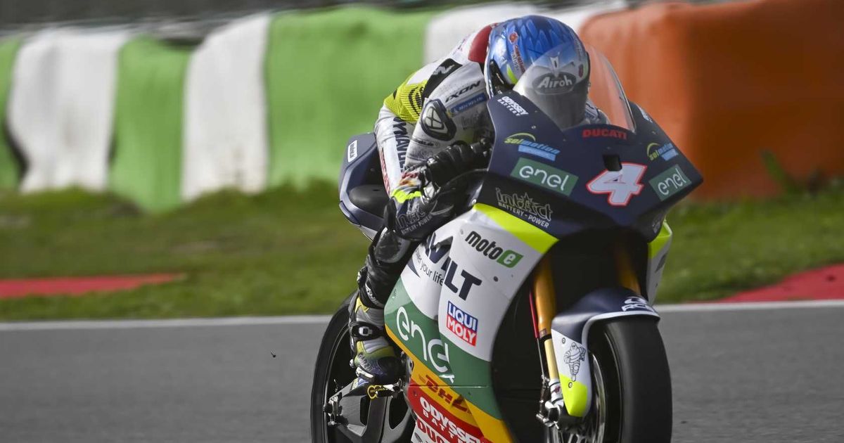 Garzo spearheads Day 2 timesheets as rain hits Portimao