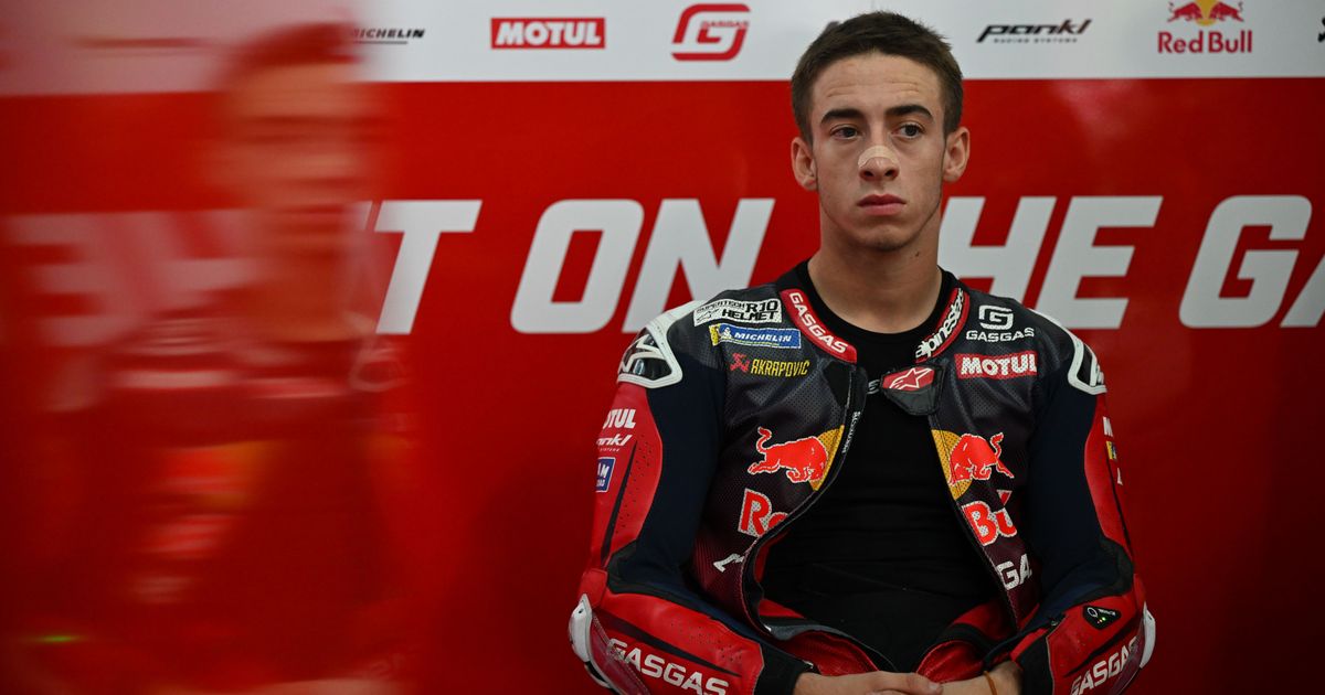 Acosta: "It's becoming a tradition to crash from my first pole position"
