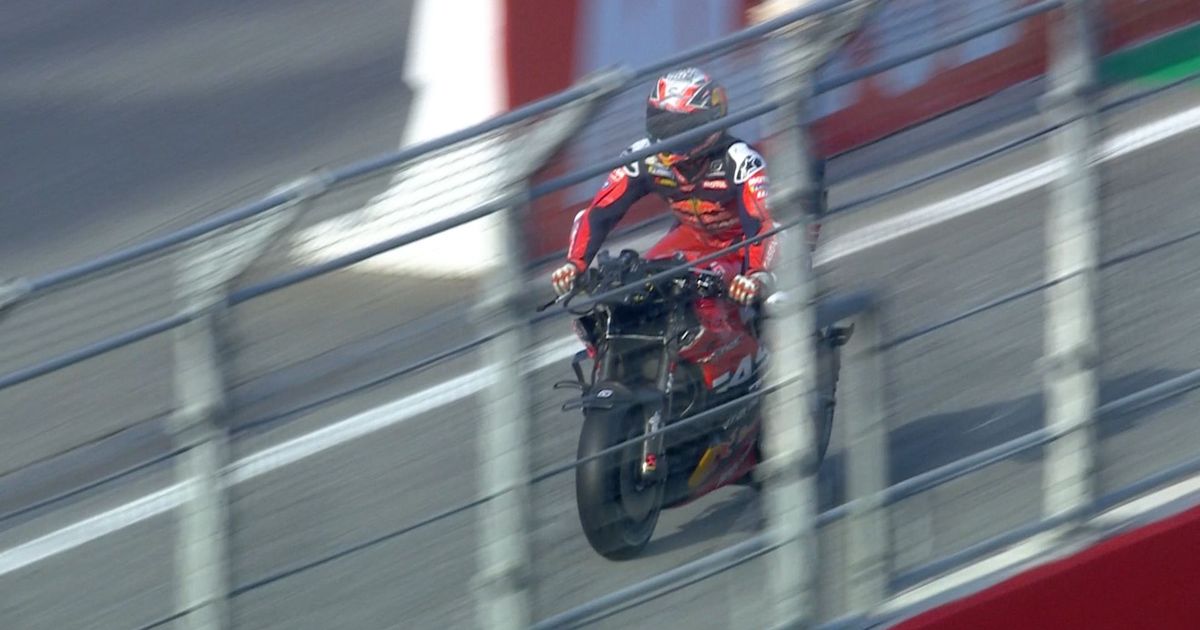 Acosta y Marc Márquez 'se encuentran' en la primera vuelta del Sprint