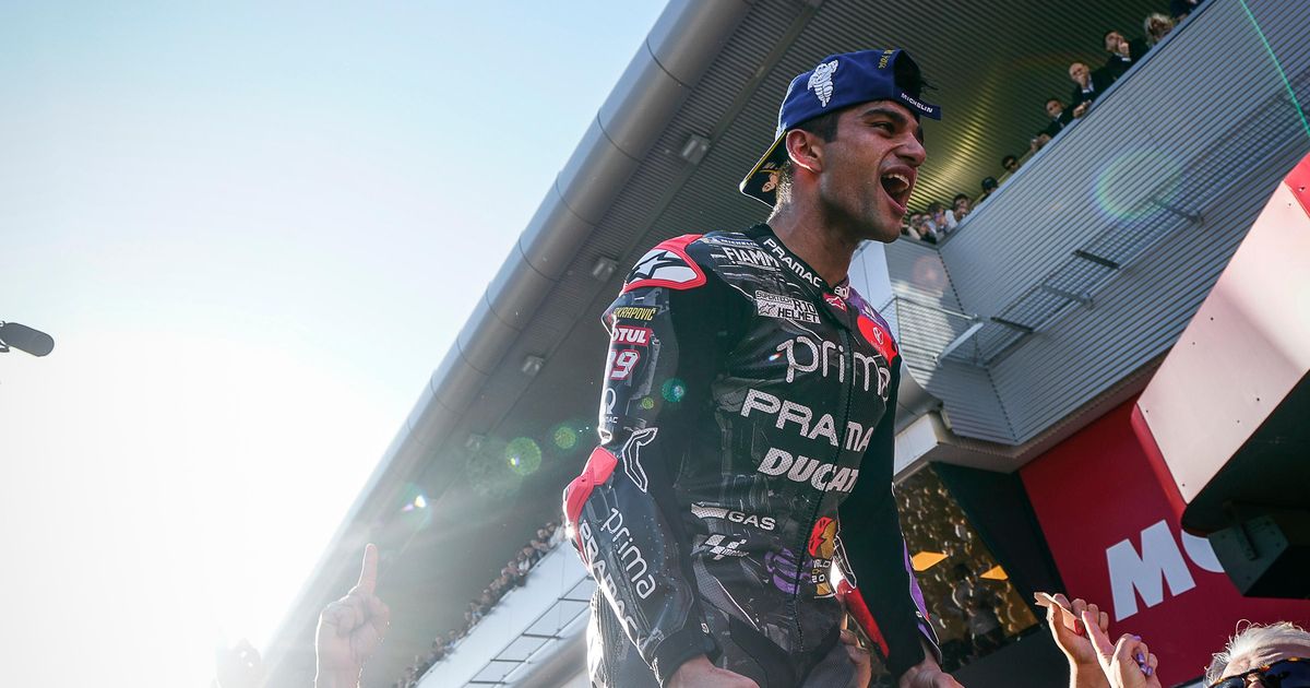 Aprilia: "Having the World Champion is a big responsibility. We need to ...