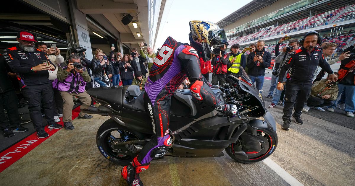 WATCH: New bike, but same old Jorge Martin!