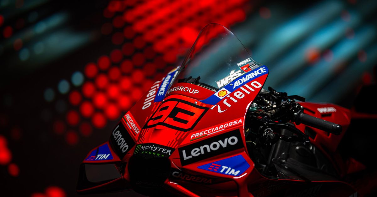 Desmosedici Logo Ducati GP3 MotoGP Front Fairing Signed By Loris