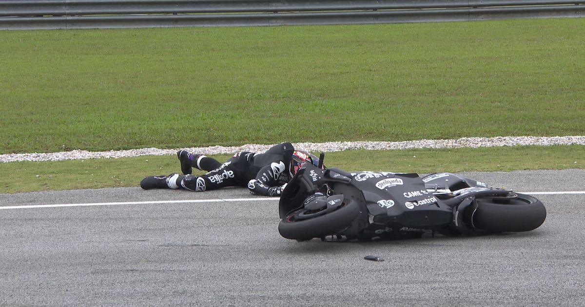 World Champion Martin suffers big testing highside