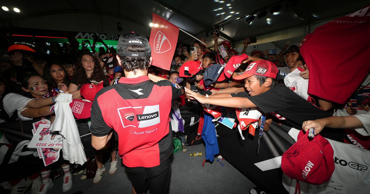 La 'Rider Fan Parade' regala emozioni a Buriram: in Thailandia vedremo ...