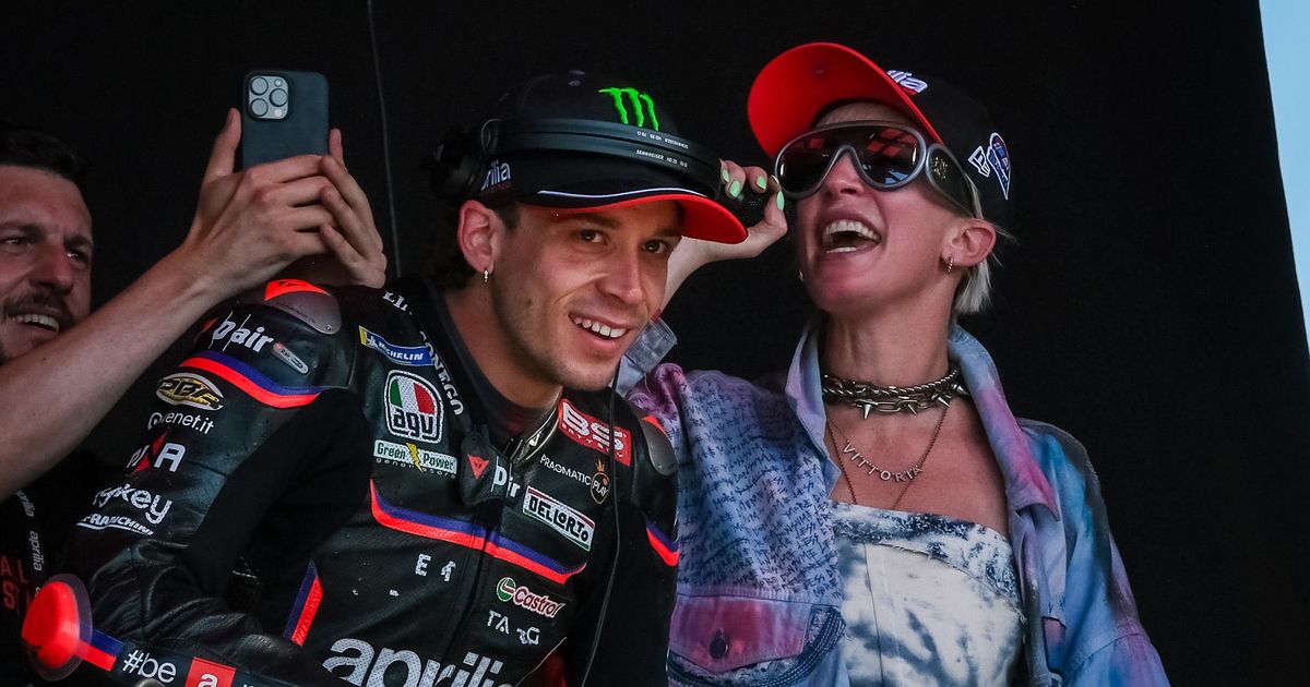 Bezzecchi: "To see the stands full of people was amazing"