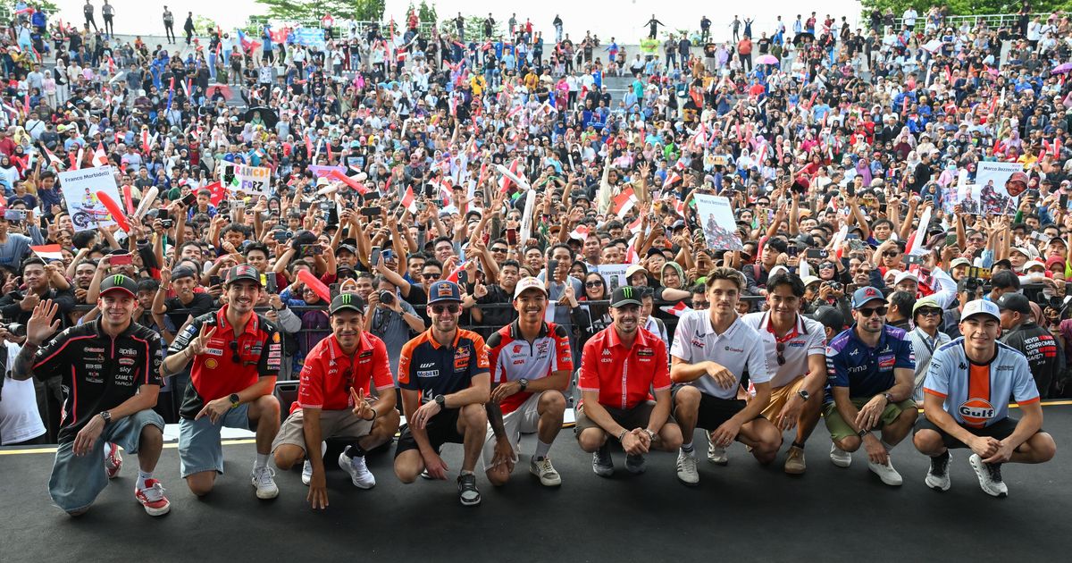 MotoGP™ madness takes over Mataram with Rider Parade