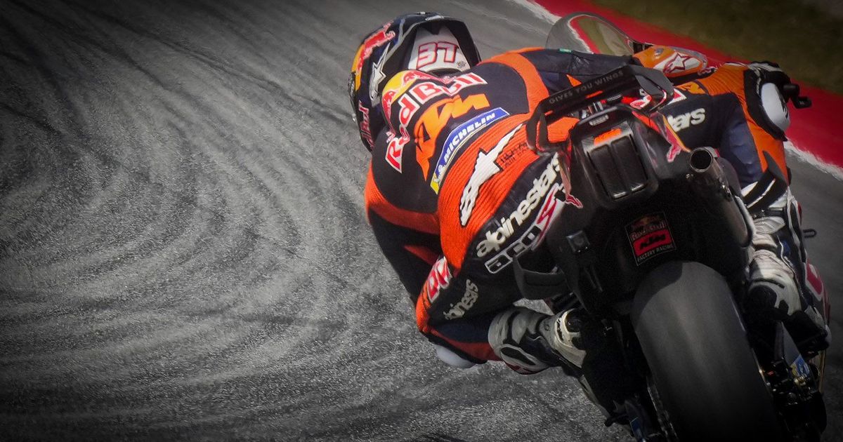 HIGHLIGHTS: Acosta and KTM top shortened Barcelona Test